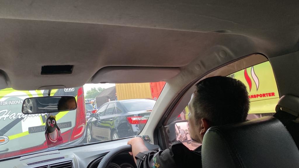 Jakarta Car Rental with Driver - Bandung Driver